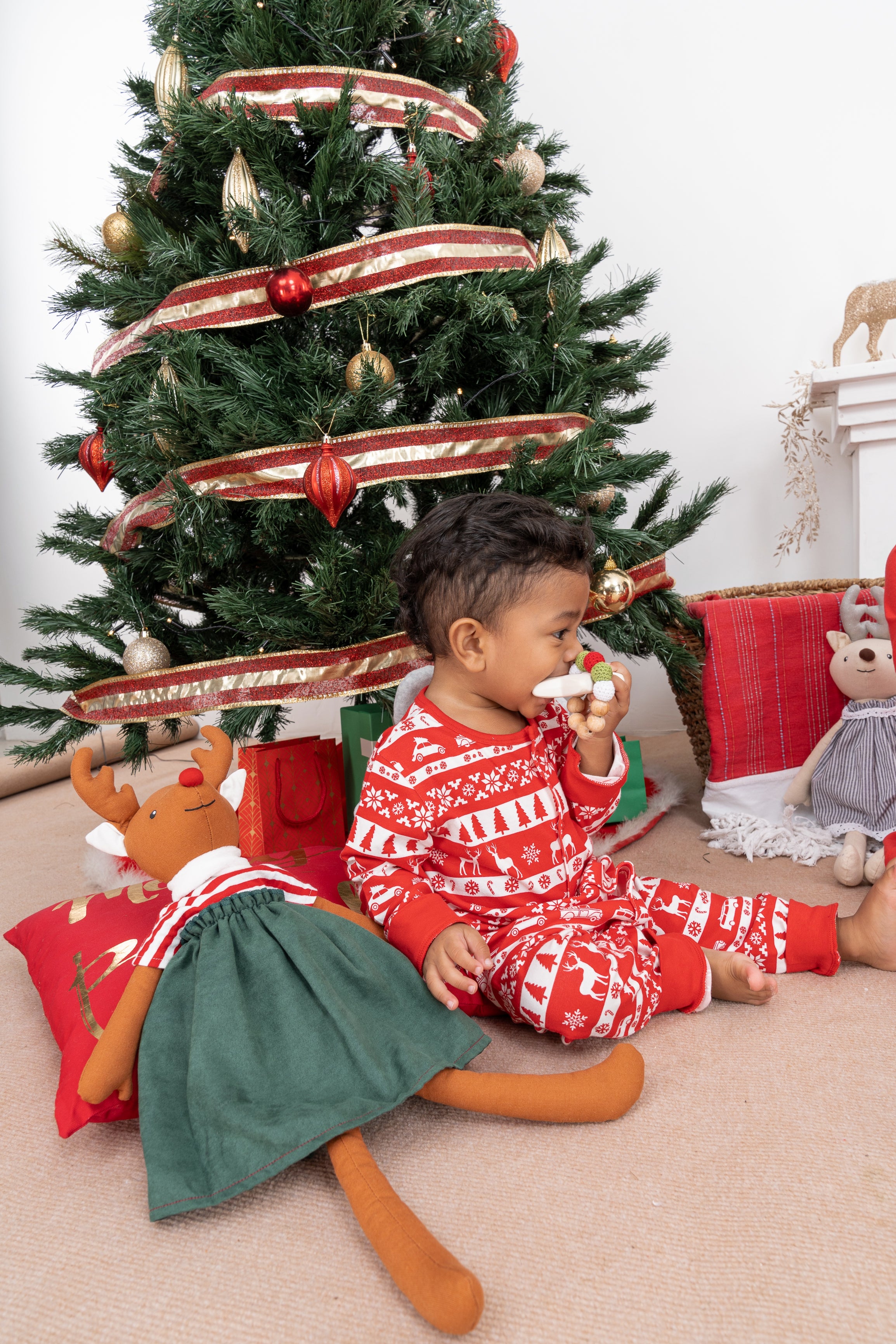 Brown Reindeer in Red Stripe & Green Outfit – Tikiri Toys USA